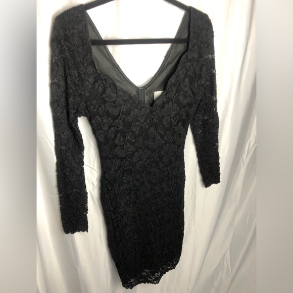 Moda International | Dresses | Vintage Moda Intl Lace Dress With Wire ...